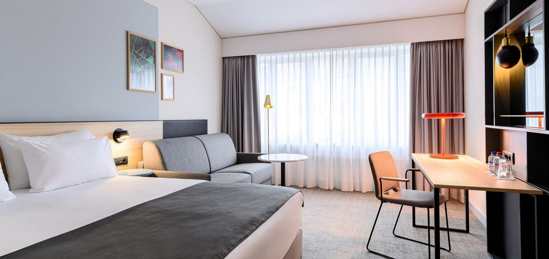 Holiday Inn Express, Hasselt. - Grand Prix Tours