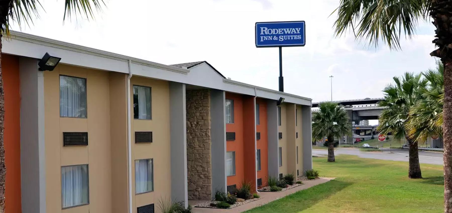 Rodeway Inn and Suites Downtown North Hotel - Grand Prix Tours