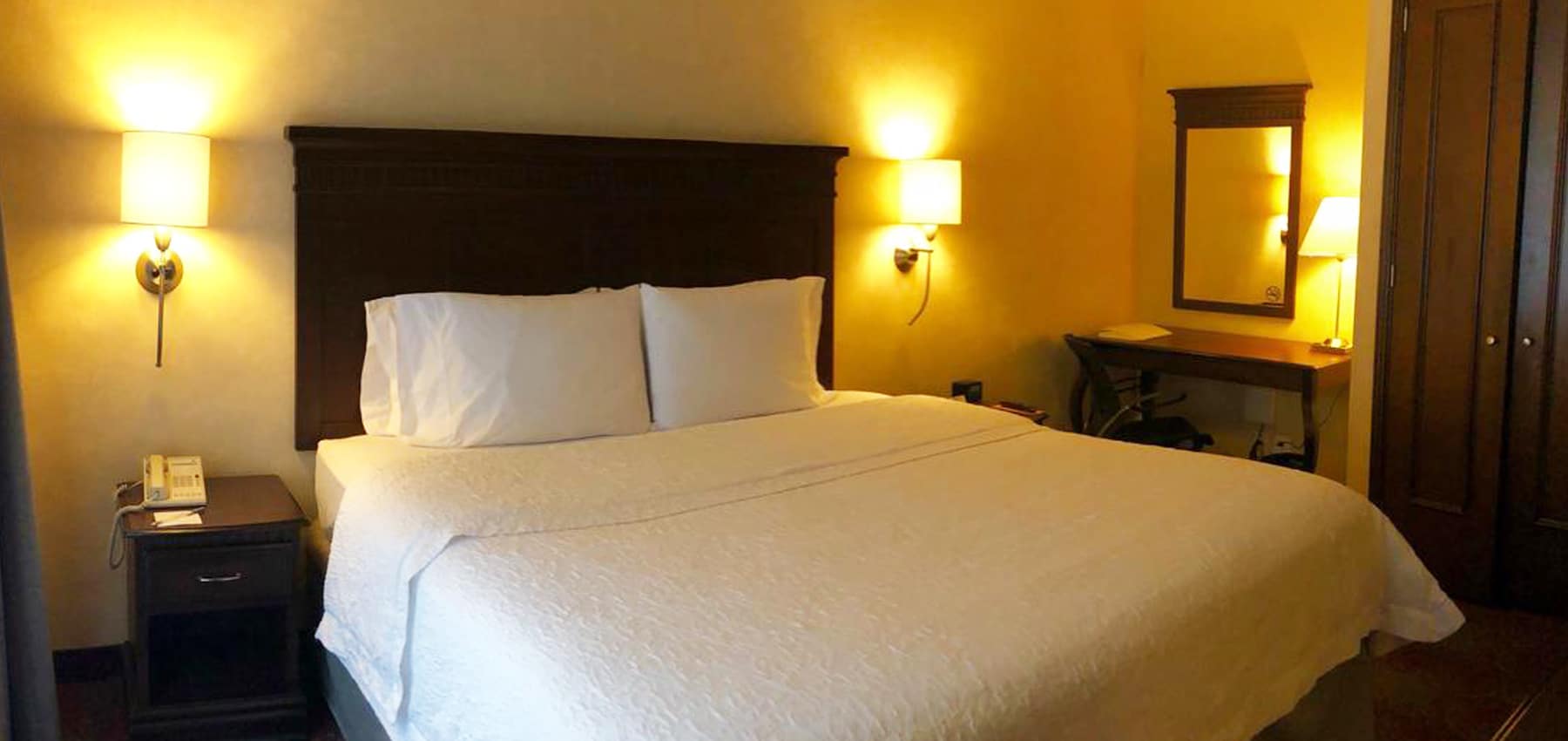 Hampton Inn & Suites Centro Historico, Mexico City - Grand Prix Tours